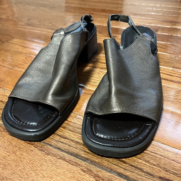 Nicole | Shoes | Vintage Nicole Buttercup Metallic Heels Size Made In ...